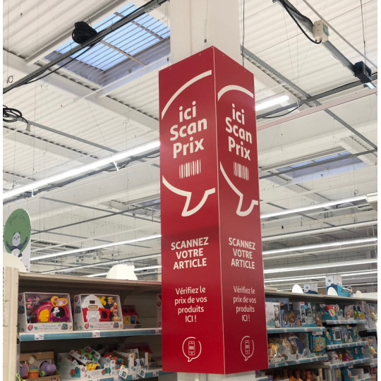 Réalisation de panneaux PLV magasin suspendus verticaux formant un habillage autour de poteau